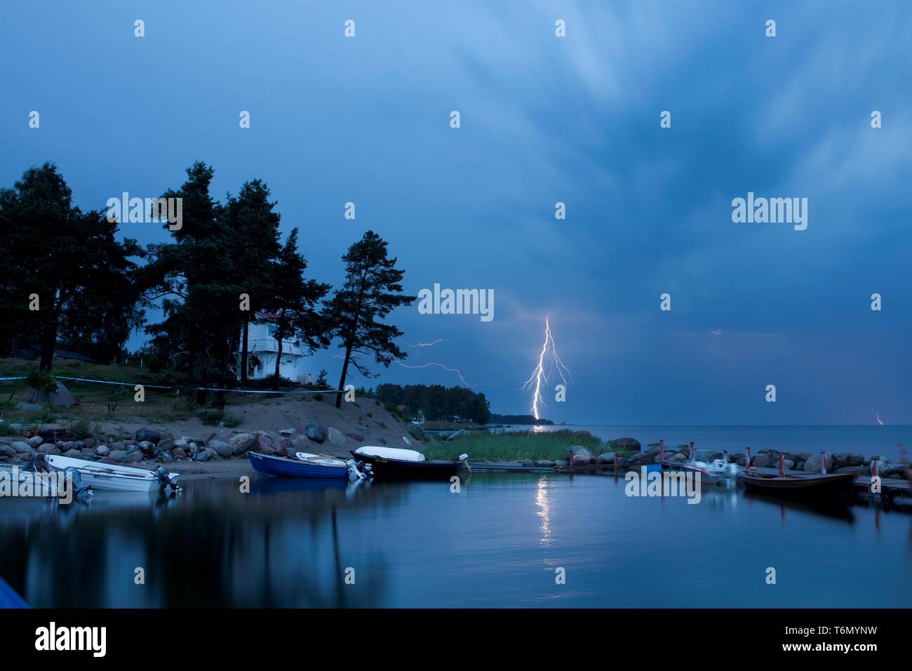 Boot blitz -Fotos und -Bildmaterial in hoher Auflösung – Alamy