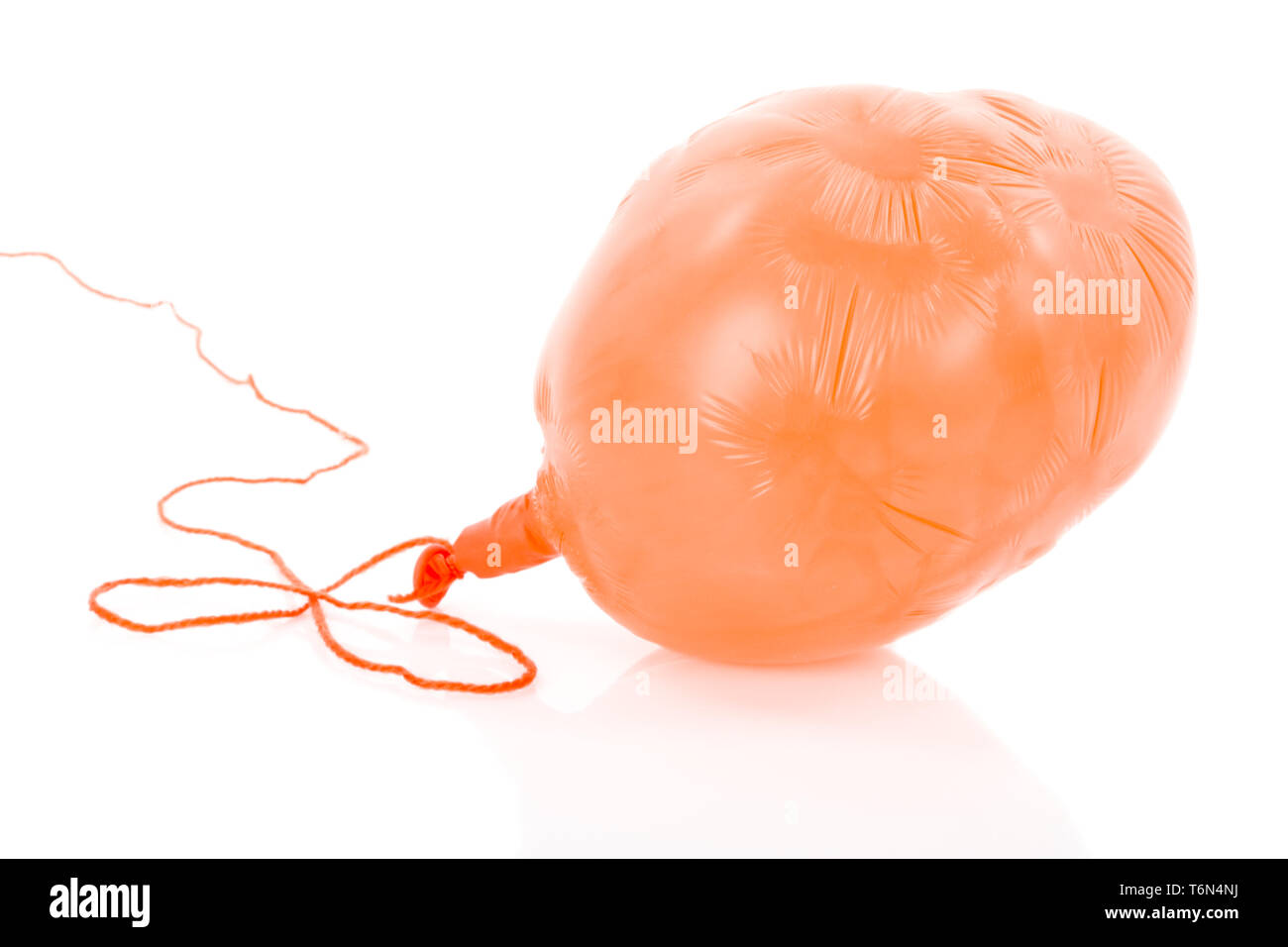 Gelber ballon -Fotos und -Bildmaterial in hoher Auflösung – Alamy