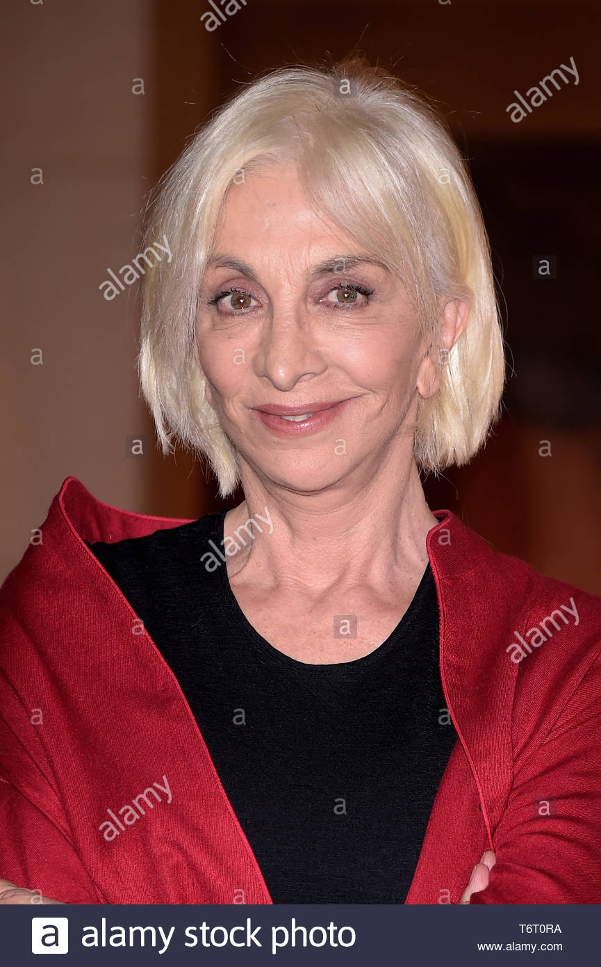 Anna Bonaiuto Stockfotos und -bilder Kaufen - Alamy