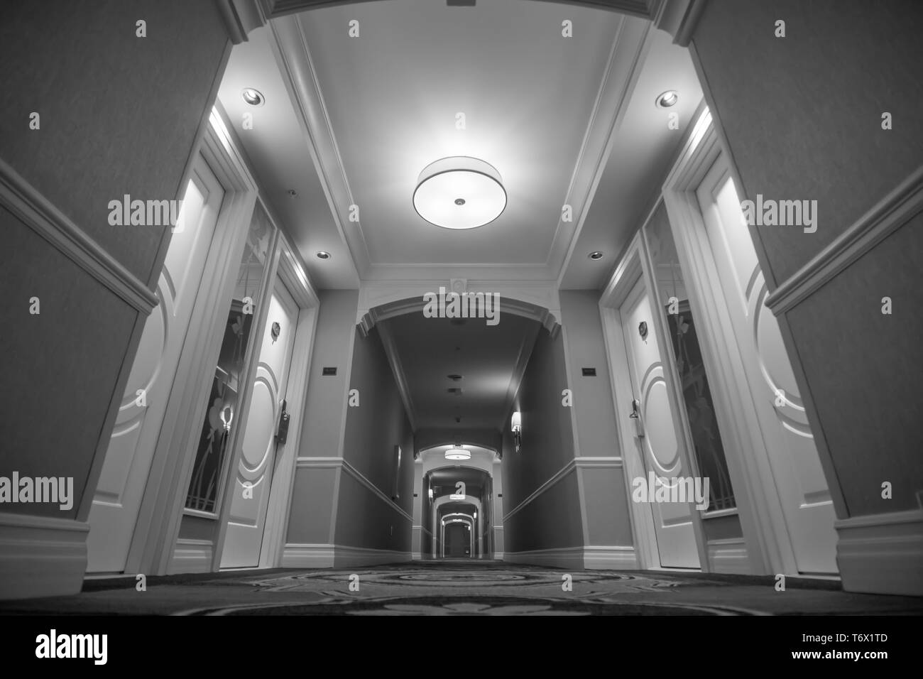 Glaslift gut -Fotos und -Bildmaterial in hoher Auflösung – Alamy