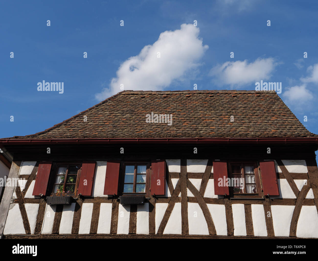 Fenster haus fachwerk -Fotos und -Bildmaterial in hoher Auflösung – Alamy