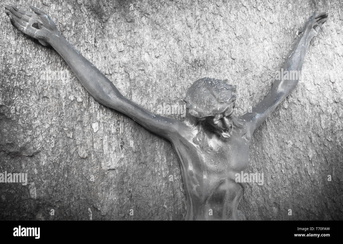 Sculpture bronze crucifixion -Fotos und -Bildmaterial in hoher Auflösung – Alamy