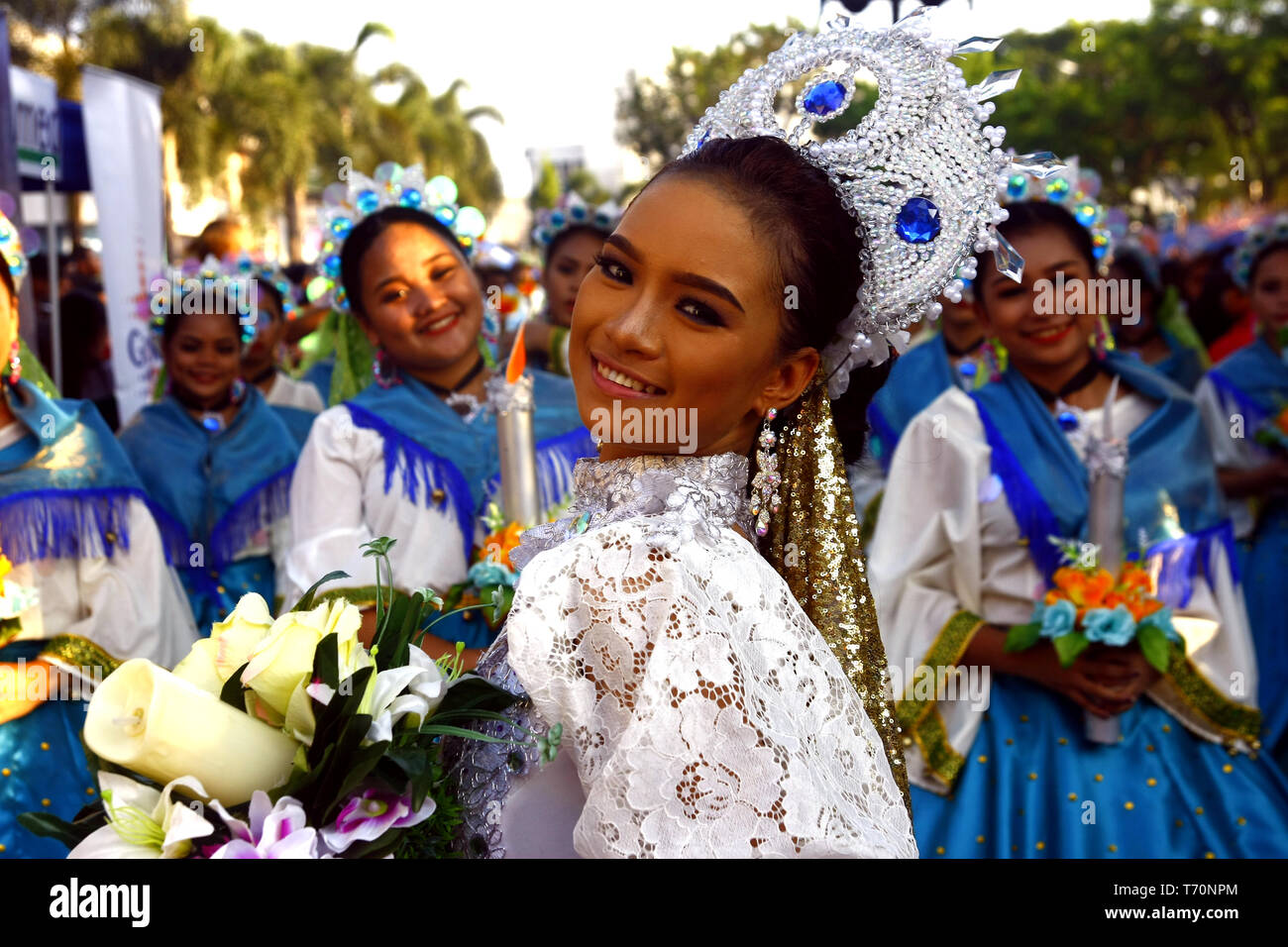 ANTIPOLO CITY, Philippinen - Mai 1, 2019: Parade die Teilnehmer in ...