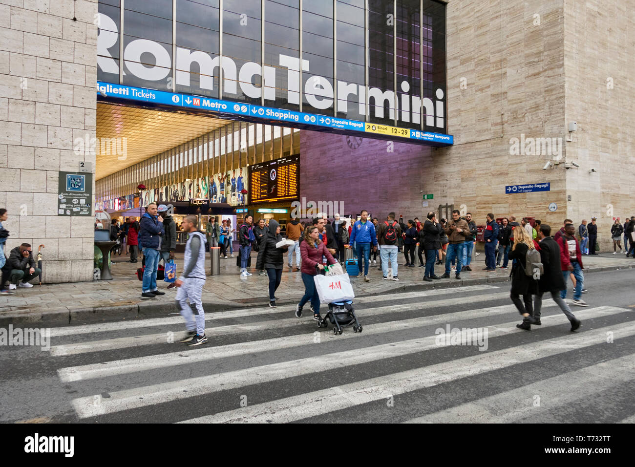 Hauptbahnhof roma termini -Fotos und -Bildmaterial in hoher Auflösung ...