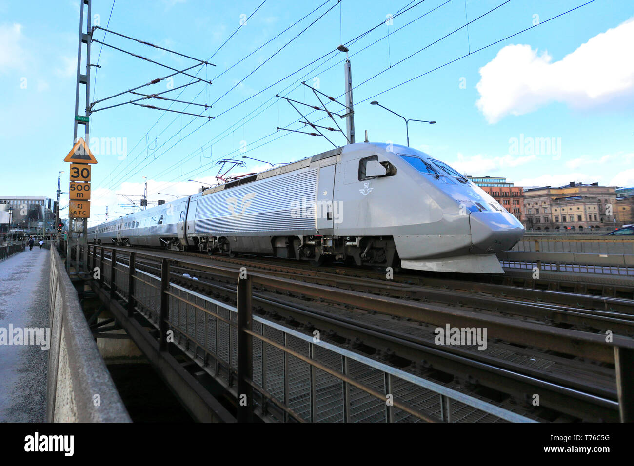 X2000 sj zug -Fotos und -Bildmaterial in hoher Auflösung – Alamy