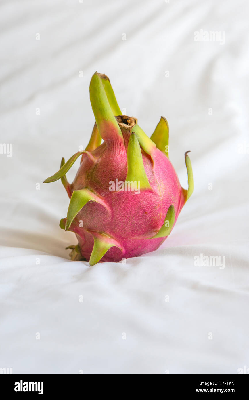 Drachenfrucht oder pitahaya -Fotos und -Bildmaterial in hoher Auflösung ...