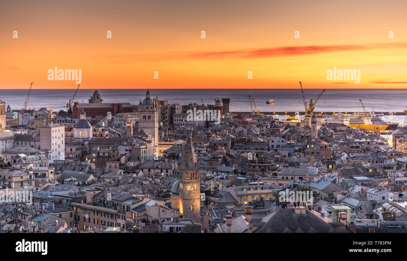 Duomo genua -Fotos und -Bildmaterial in hoher Auflösung – Alamy
