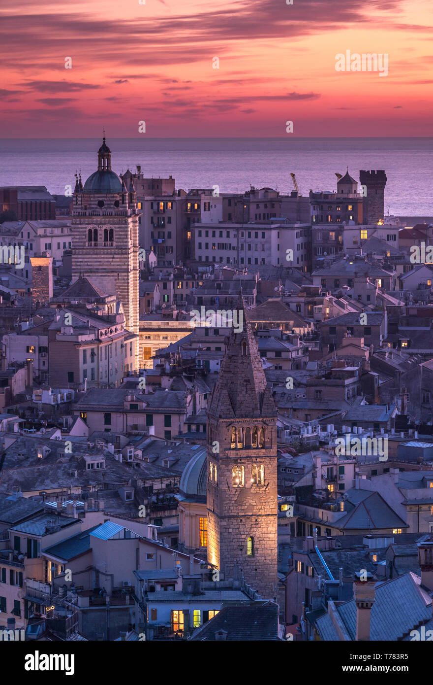 Genua altstadt -Fotos und -Bildmaterial in hoher Auflösung – Alamy