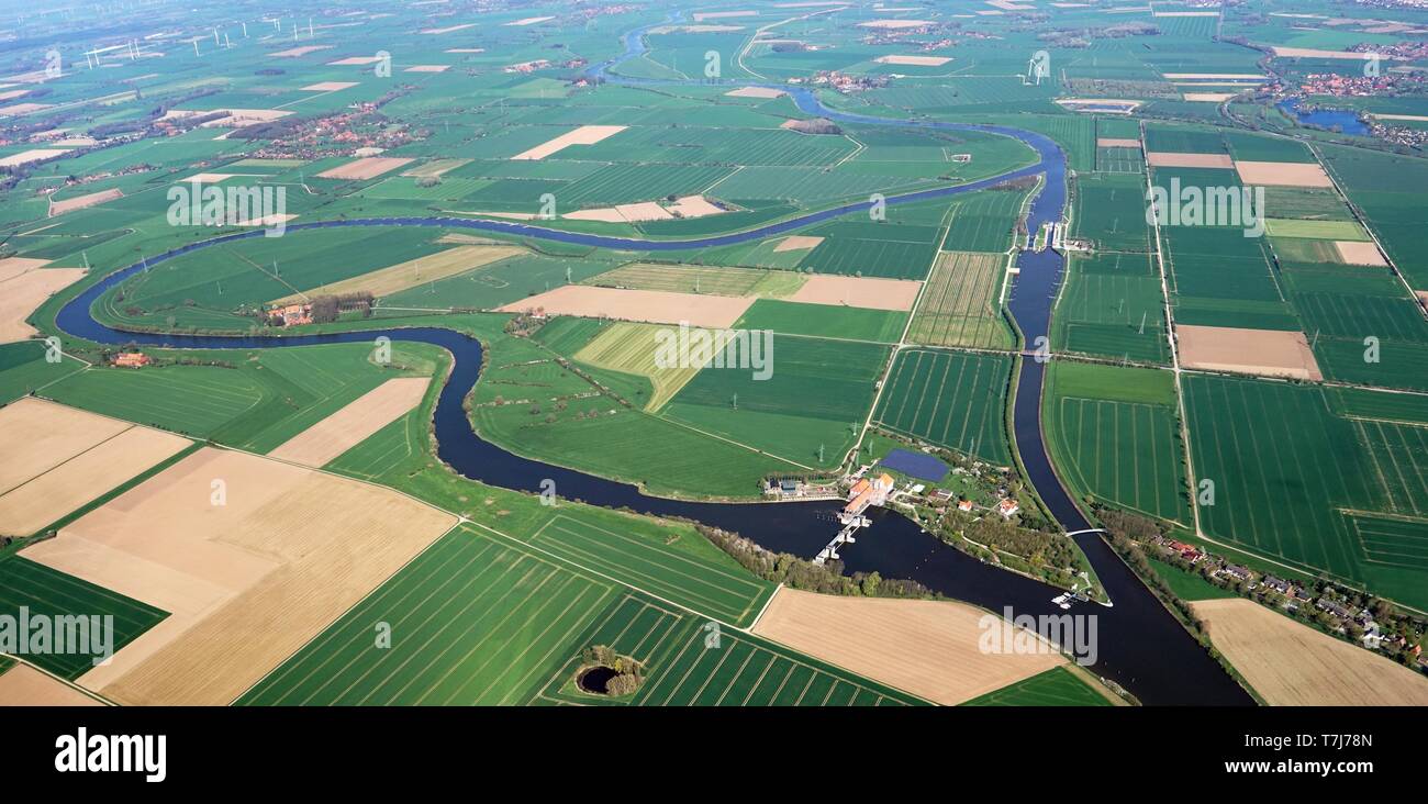 Wellier River Bend der Weser mit Wehr Landesbergen, Kulturlandschaft ...
