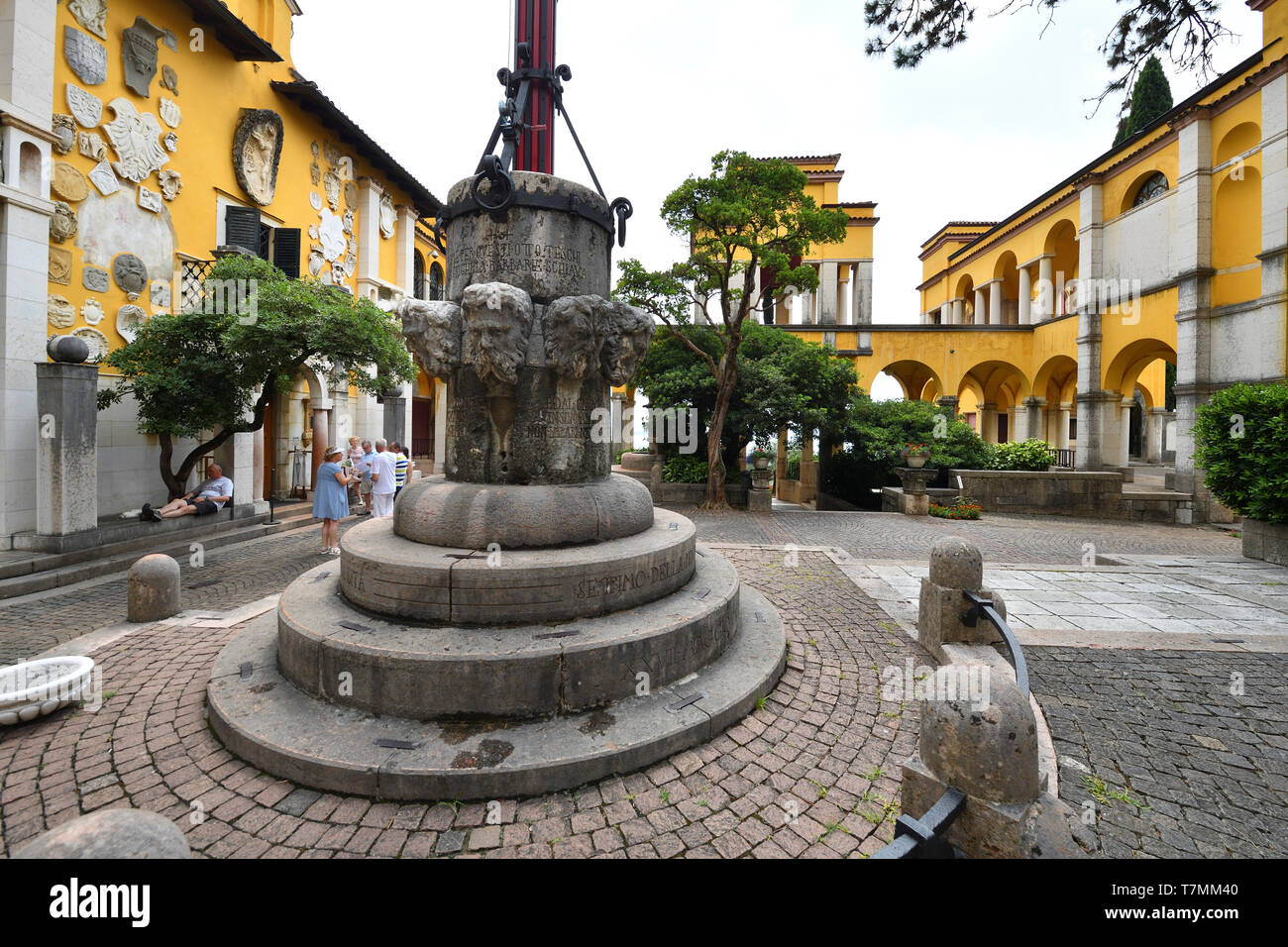 Gardone riviera -Fotos und -Bildmaterial in hoher Auflösung – Alamy