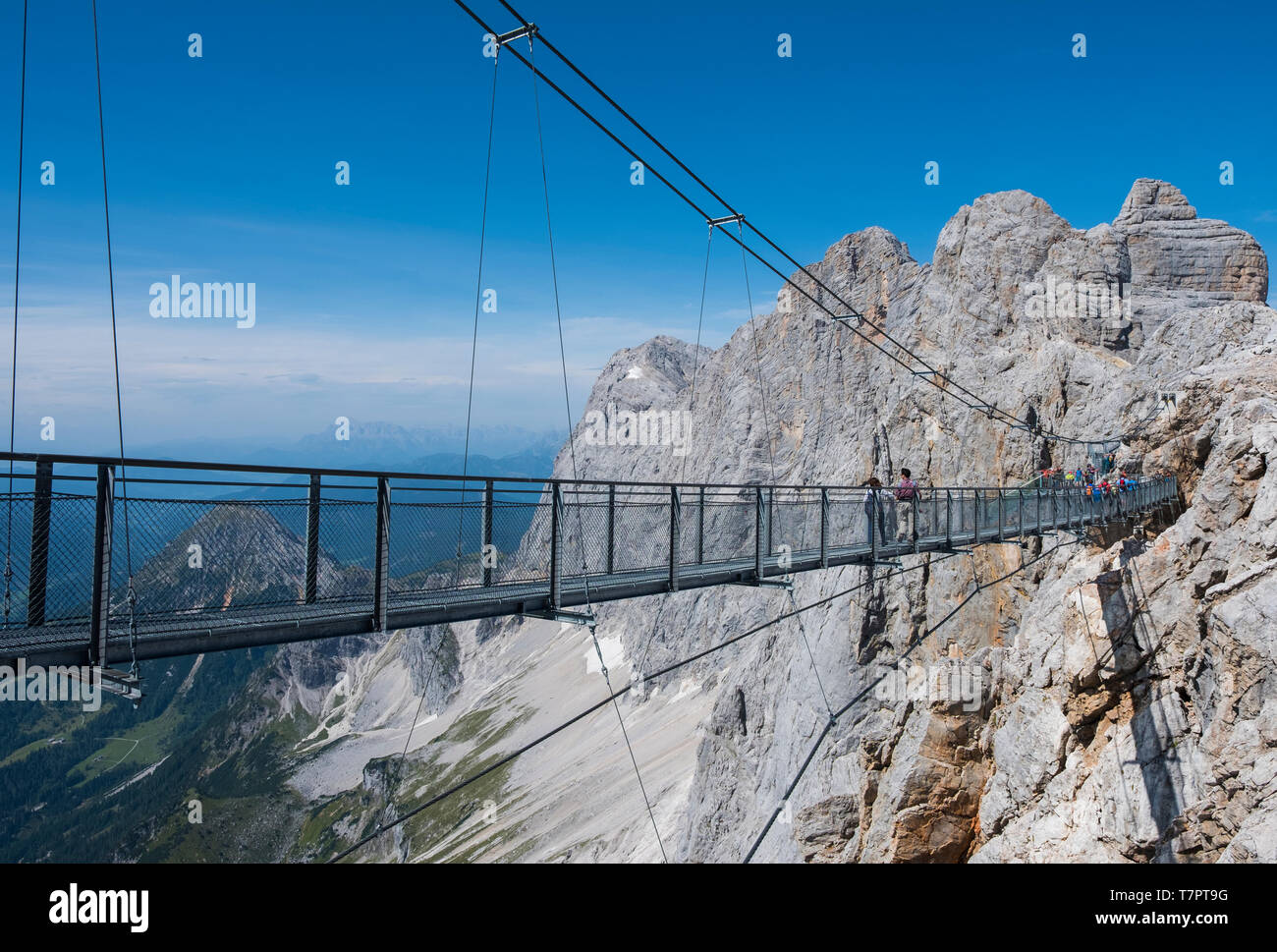 Hängebrücke dachstein -Fotos und -Bildmaterial in hoher Auflösung – Alamy