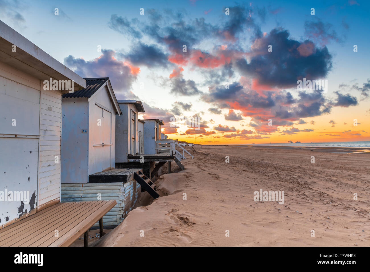 Cabines sur la plage -Fotos und -Bildmaterial in hoher Auflösung – Alamy