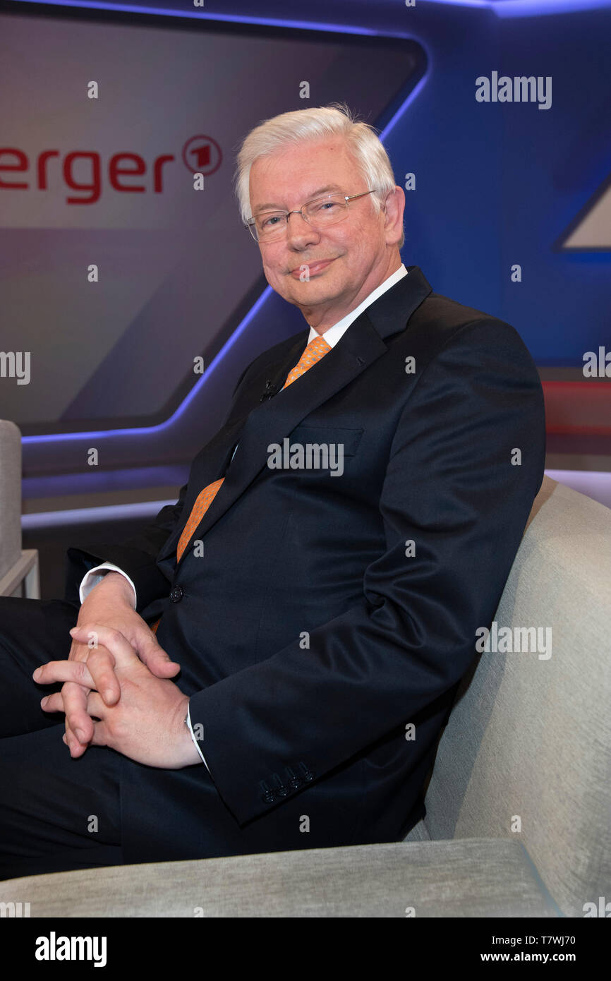 Roland Koch in der ARD-Talkshow maischberger im WDR-Studio BS 3. Köln ...