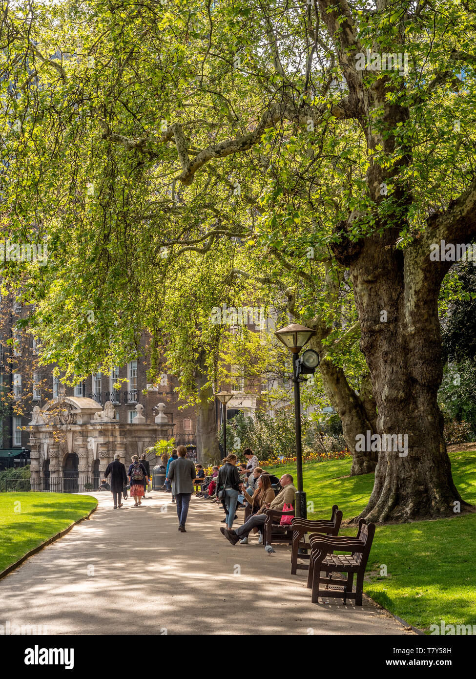 Victoria embankment -Fotos und -Bildmaterial in hoher Auflösung – Alamy