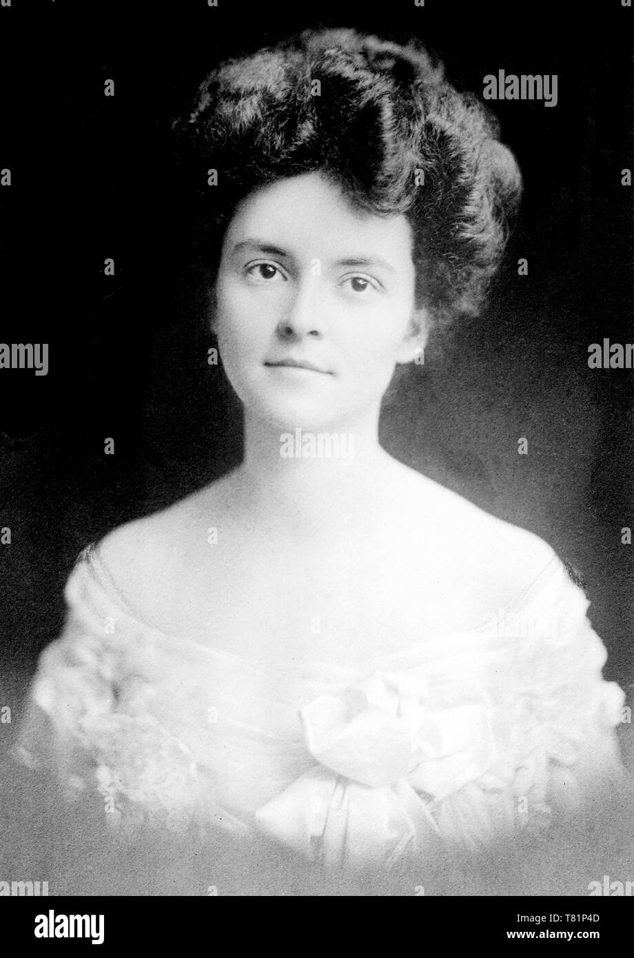 Frau anne hall -Fotos und -Bildmaterial in hoher Auflösung – Alamy