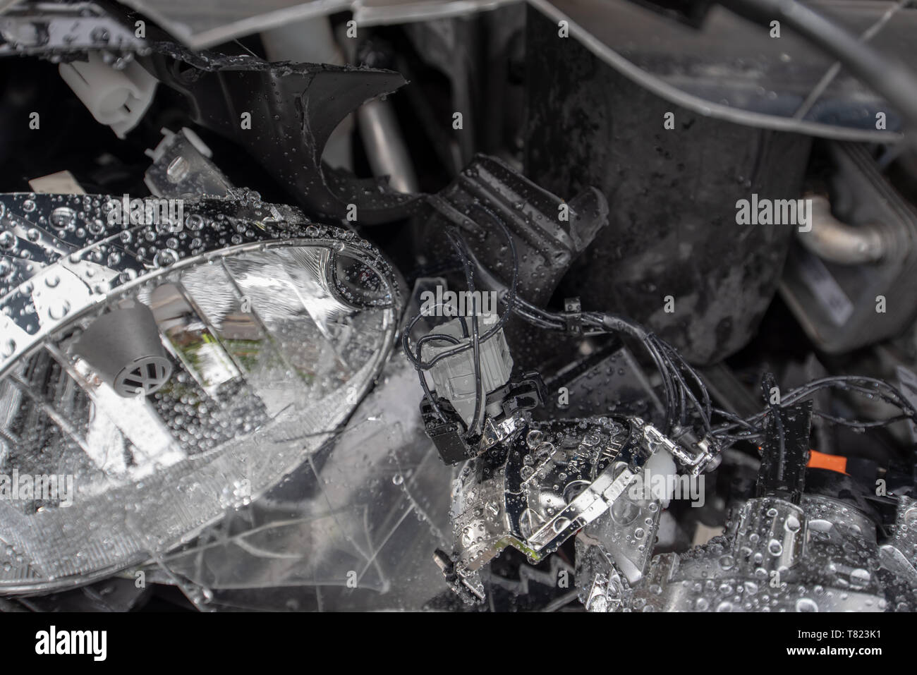 Vw Golf Damaged Stockfotos und -bilder Kaufen - Alamy