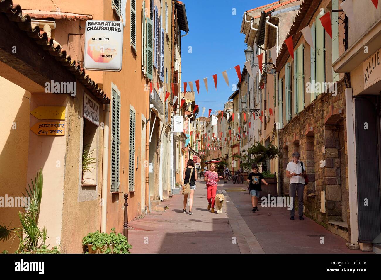 Rue saint francois de paule -Fotos und -Bildmaterial in hoher Auflösung ...