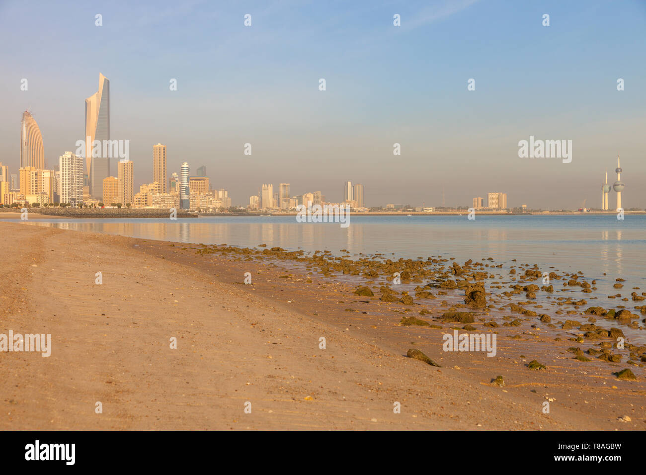 Strand in kuwait city -Fotos und -Bildmaterial in hoher Auflösung – Alamy