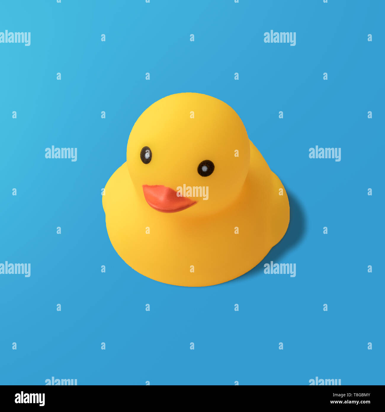 Cute duck toy icon vector -Fotos und -Bildmaterial in hoher Auflösung – Alamy