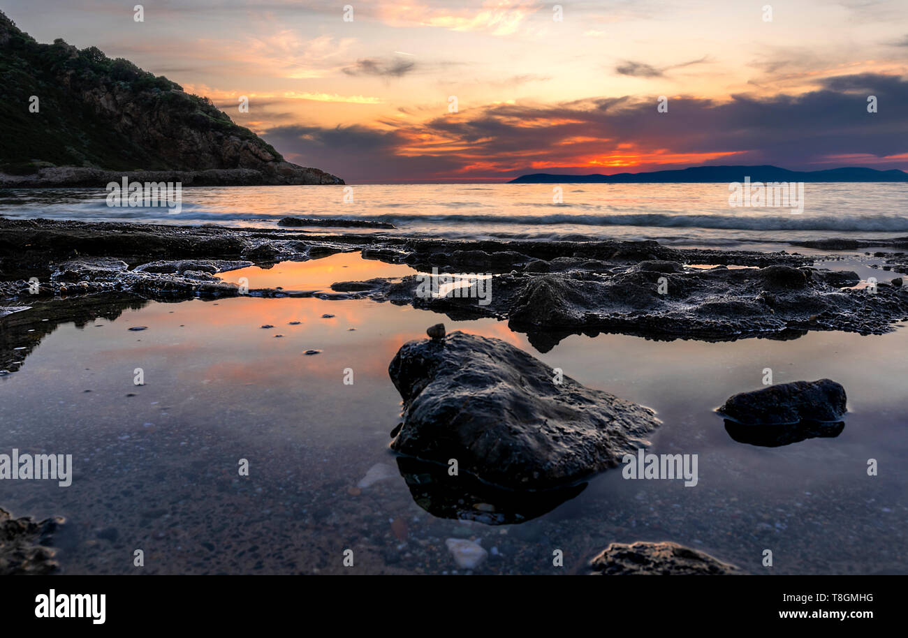 Burgen In Den Wolken Stockfotos und -bilder Kaufen - Alamy
