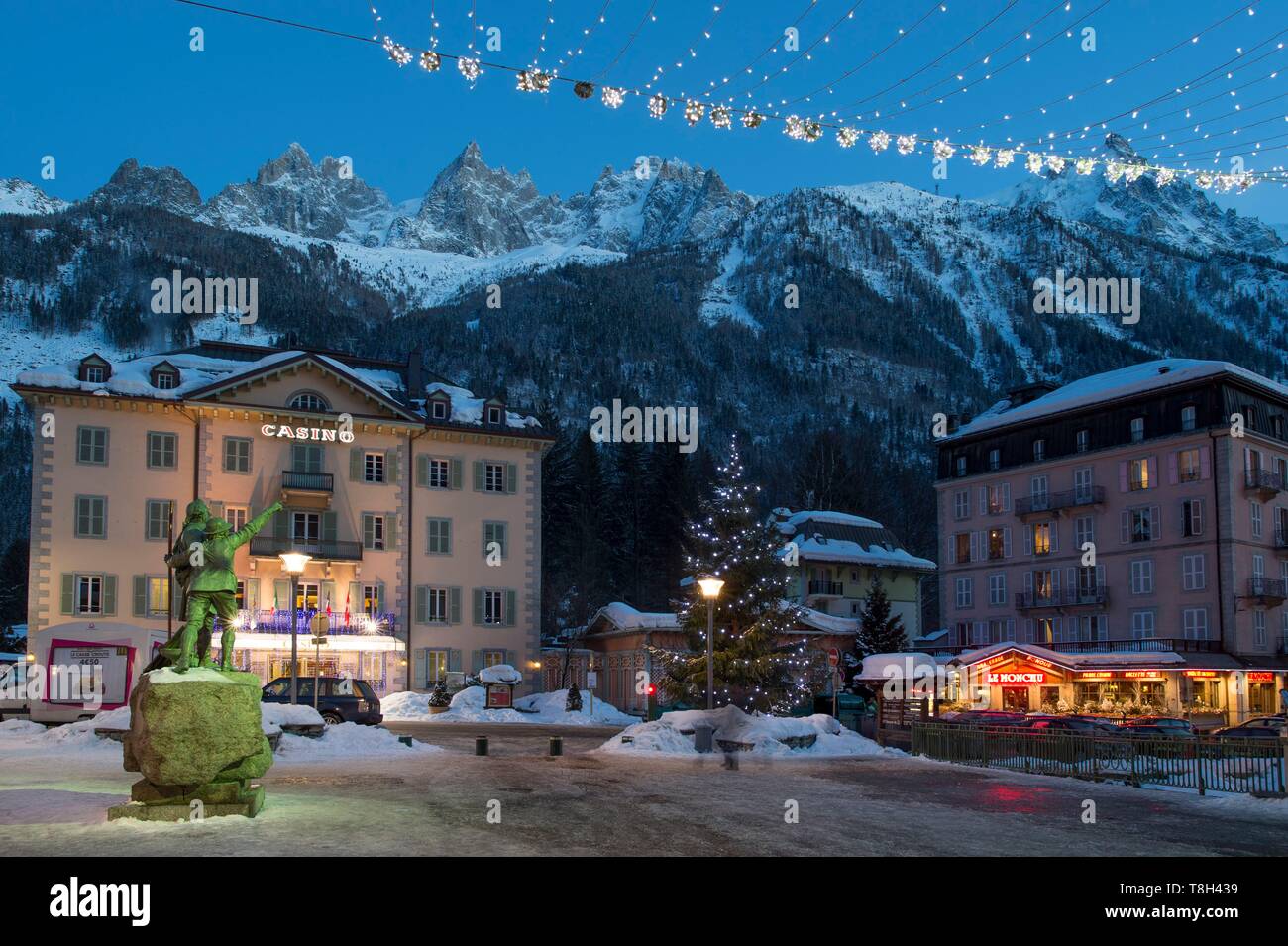 Chamonix Monument Stockfotos und -bilder Kaufen - Alamy
