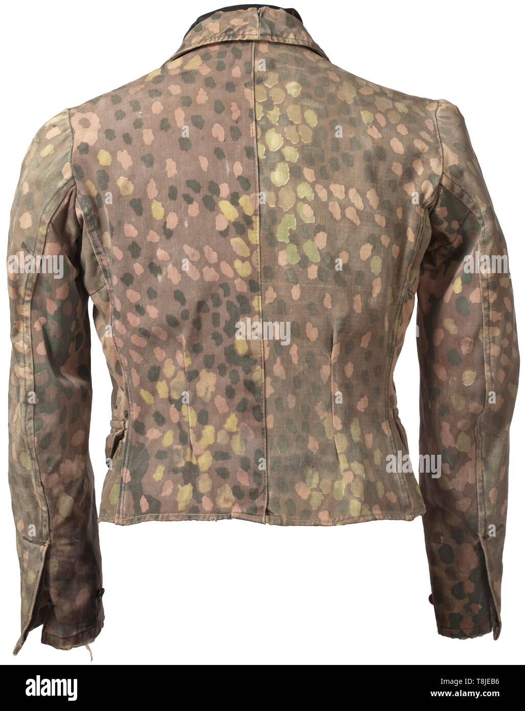 Military suit -Fotos und -Bildmaterial in hoher Auflösung – Alamy