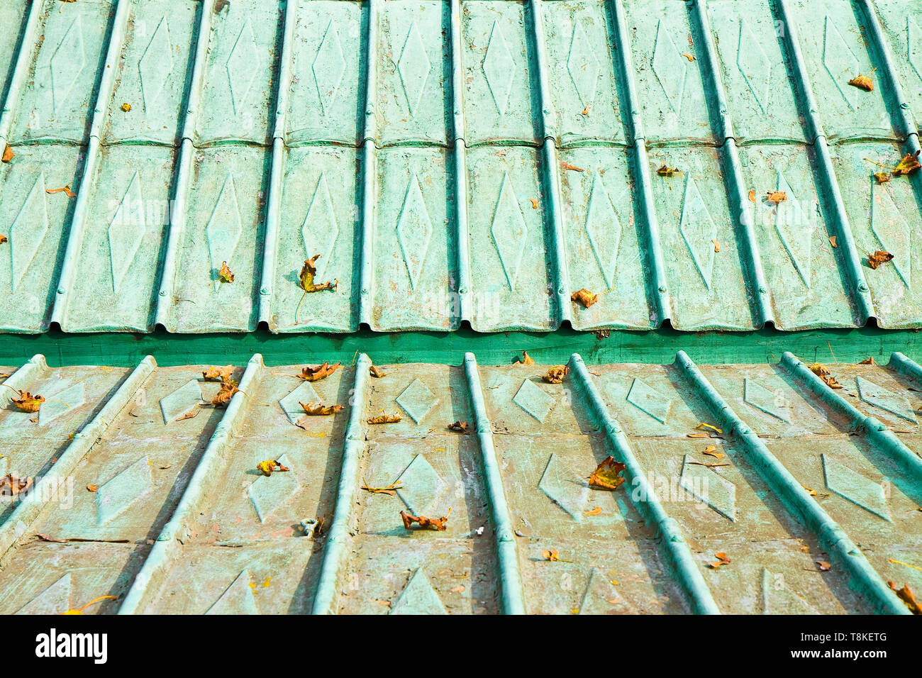 Kupferdach patina -Fotos und -Bildmaterial in hoher Auflösung – Alamy