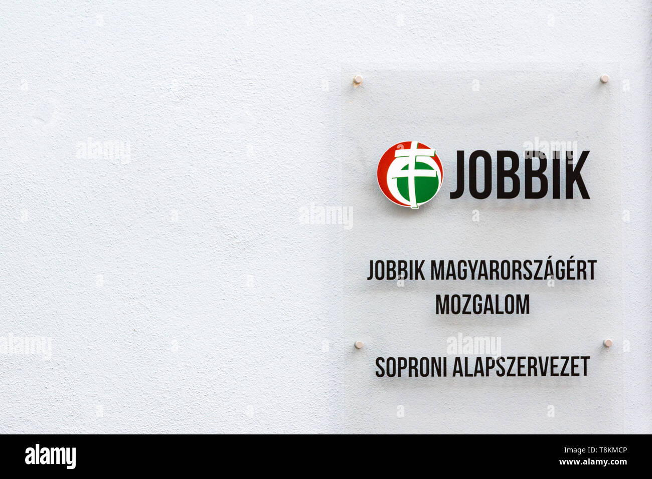 Jobbik logo -Fotos und -Bildmaterial in hoher Auflösung – Alamy