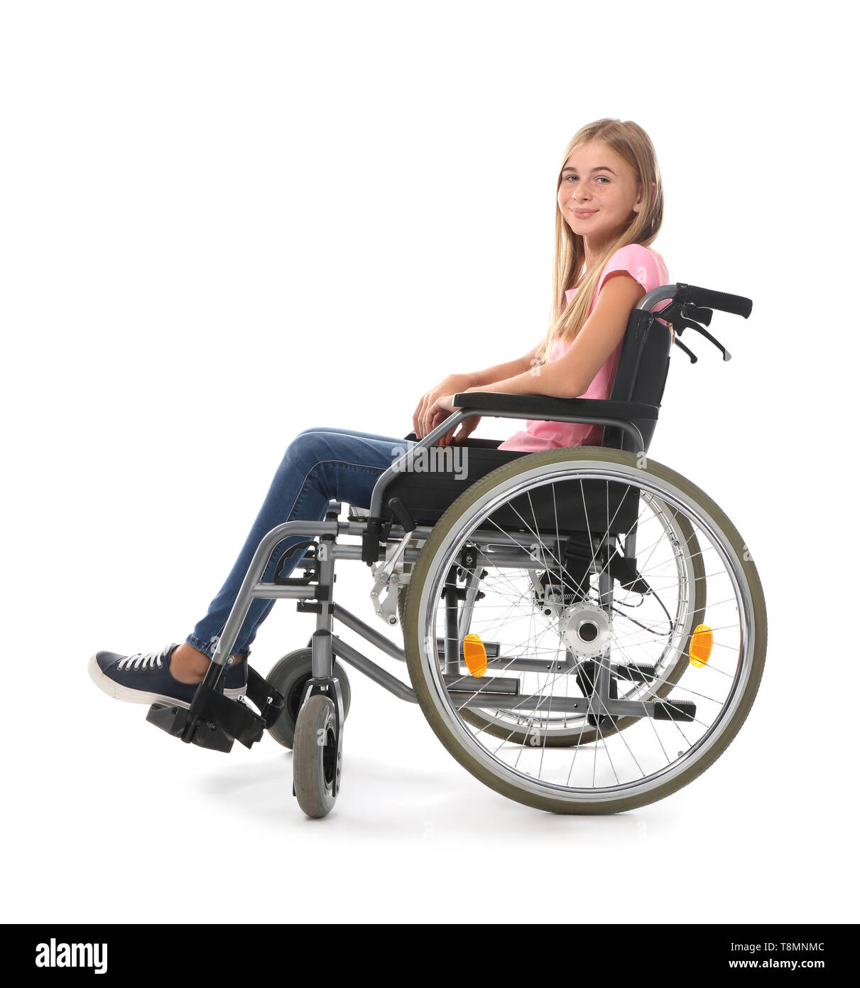 Teenage girl in wheelchair Ausgeschnittene Stockfotos und -bilder - Alamy Teenage girl in wheelchair Ausgeschnittene Stockfotos und -bilder - Alamy