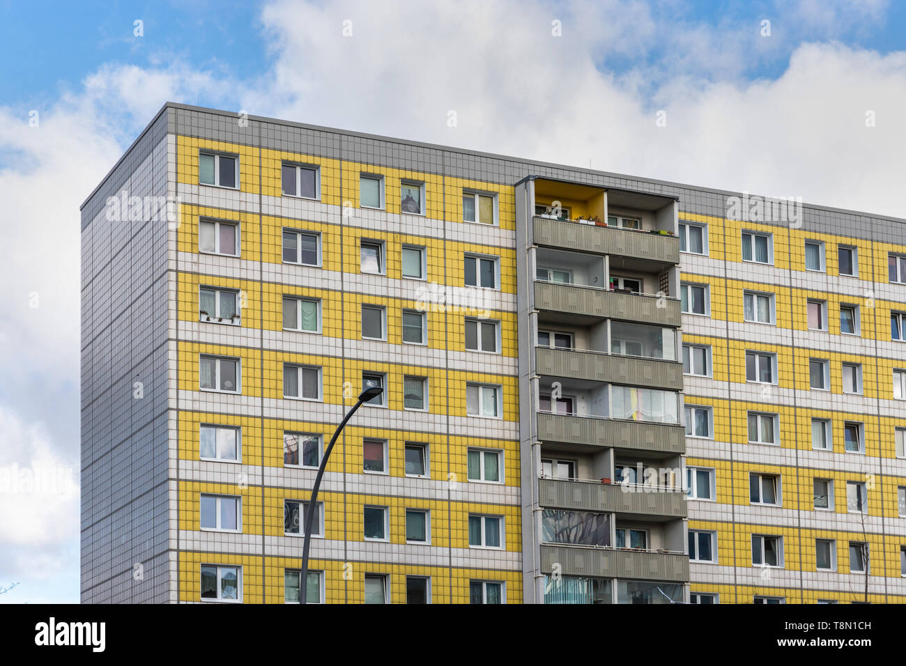 Deutscher plattenbau -Fotos und -Bildmaterial in hoher Auflösung – Alamy
