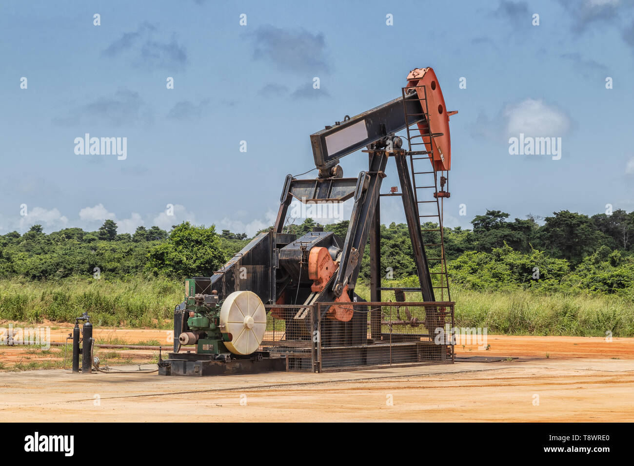 Petrole angola -Fotos und -Bildmaterial in hoher Auflösung – Alamy