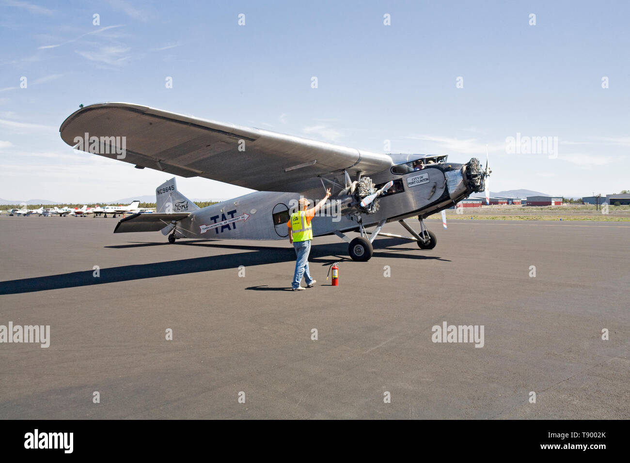 Trimotor engine -Fotos und -Bildmaterial in hoher Auflösung – Alamy