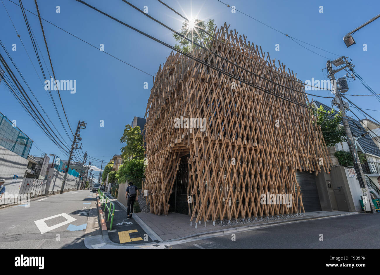 Kengo kuma sunny hills -Fotos und -Bildmaterial in hoher Auflösung – Alamy