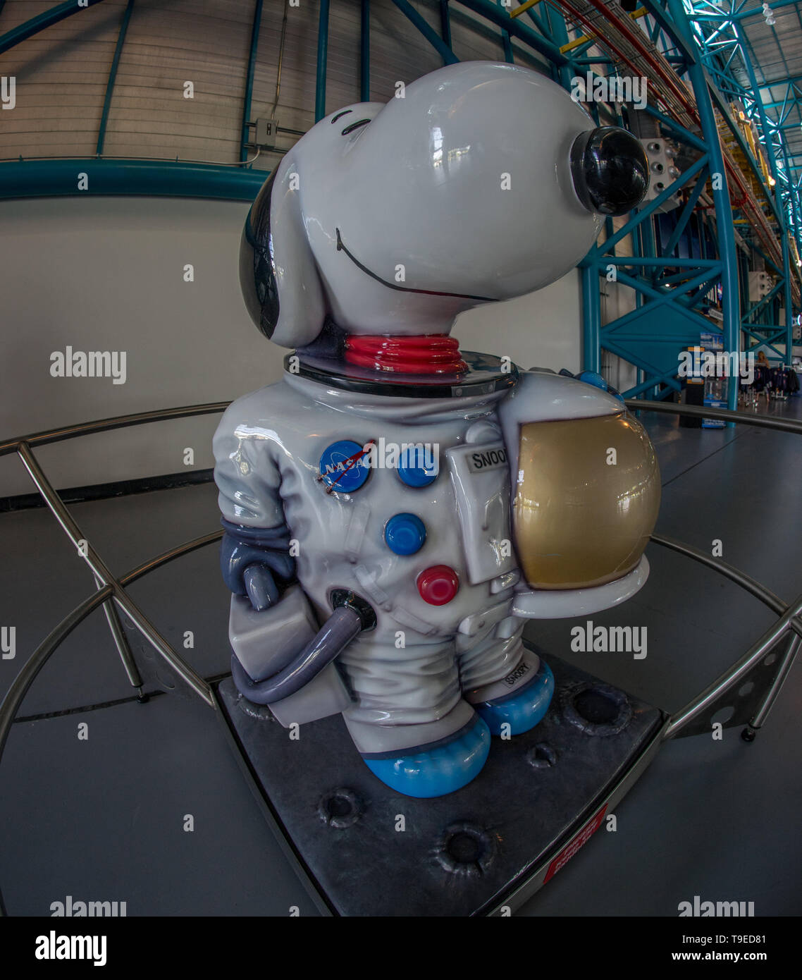 Astronaut statue kennedy space center -Fotos und -Bildmaterial in hoher ...