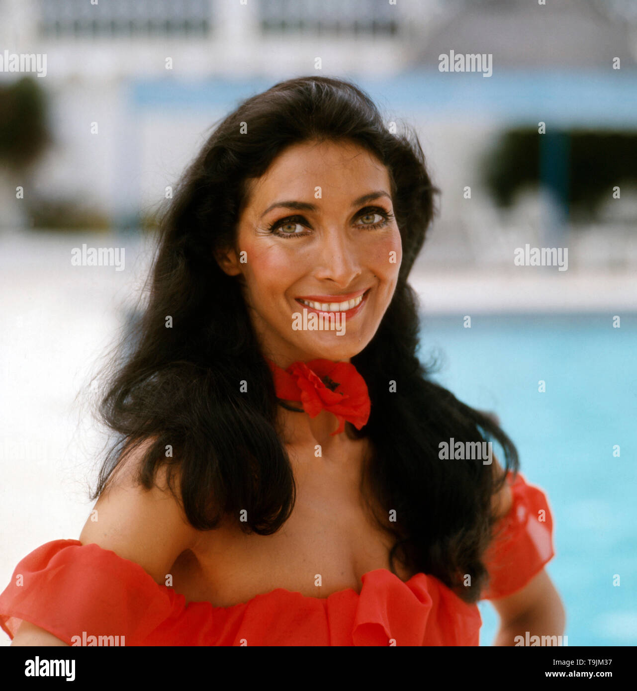 Porträtaufnahme der deutschen Plant und Sängerin Dunja Rajter, Ca. 1975 ...