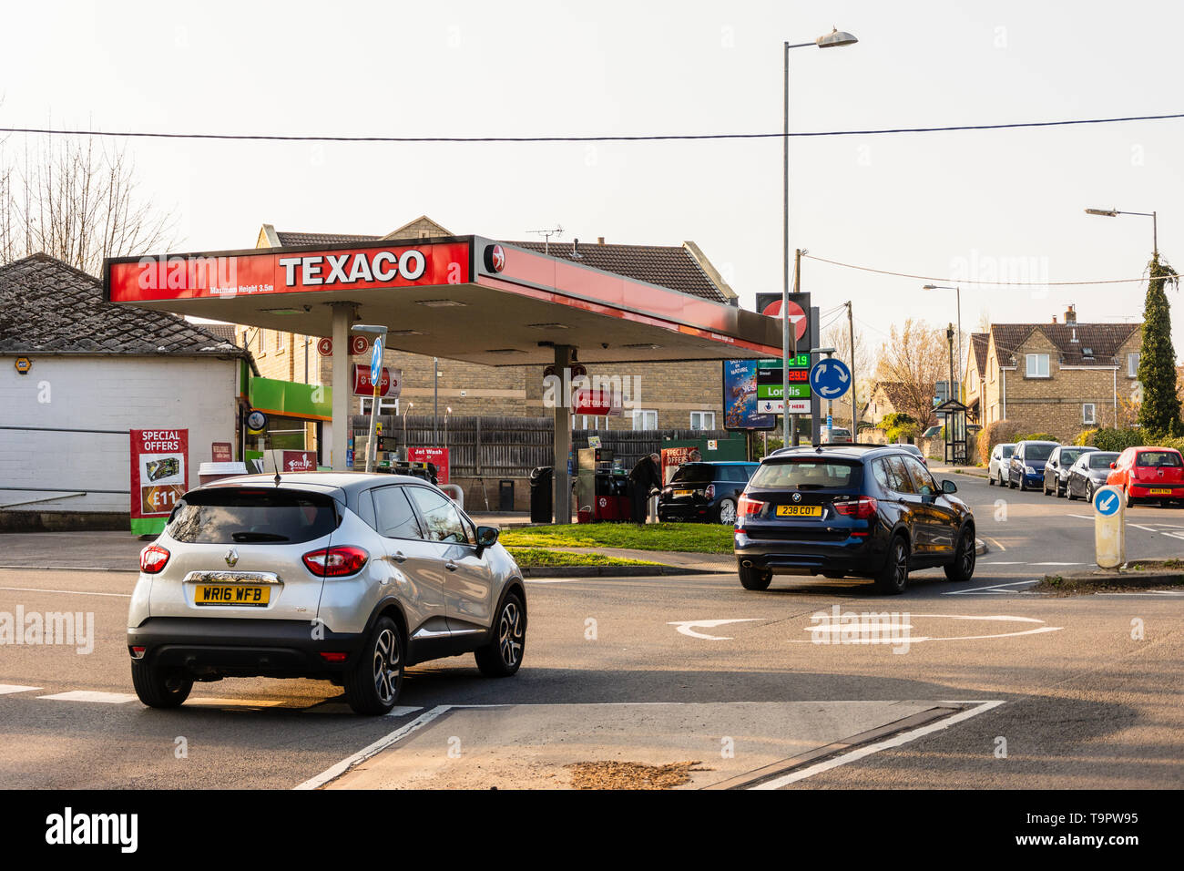 Eine benzinpumpe an einer texaco tankstelle -Fotos und -Bildmaterial in ...