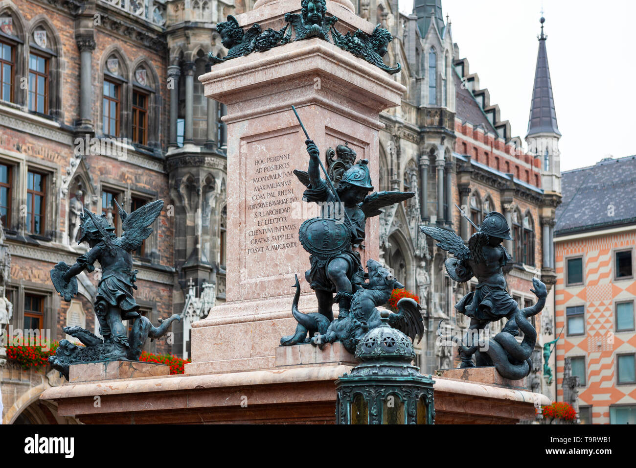 Marienplatz mit mariensaule -Fotos und -Bildmaterial in hoher Auflösung ... Marienplatz mit mariensaule -Fotos und -Bildmaterial in hoher Auflösung ...