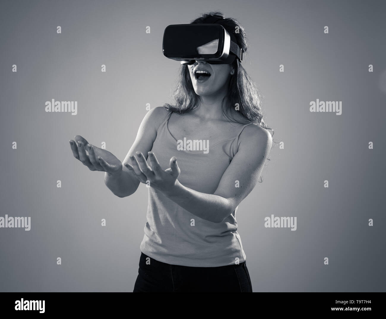 Google Virtual Reality Stockfotos und -bilder Kaufen - Alamy