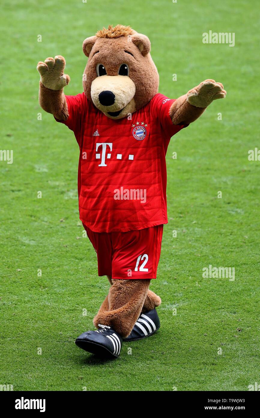 Mascot Of Bayern Munich Stockfotos und -bilder Kaufen - Alamy