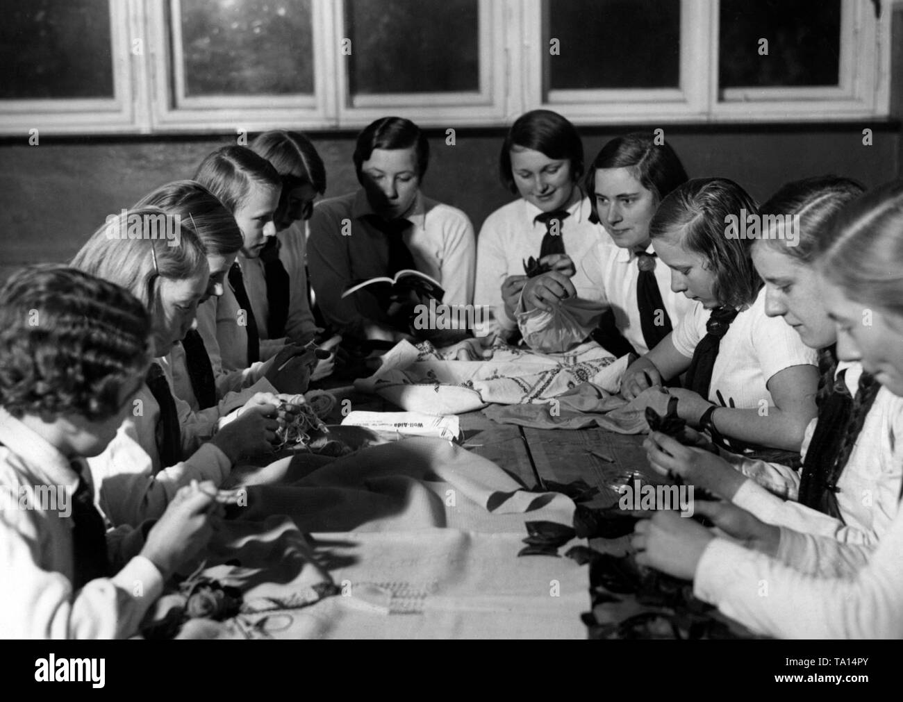 Girls League German Girls Bdm Stockfotos und -bilder Kaufen - Alamy