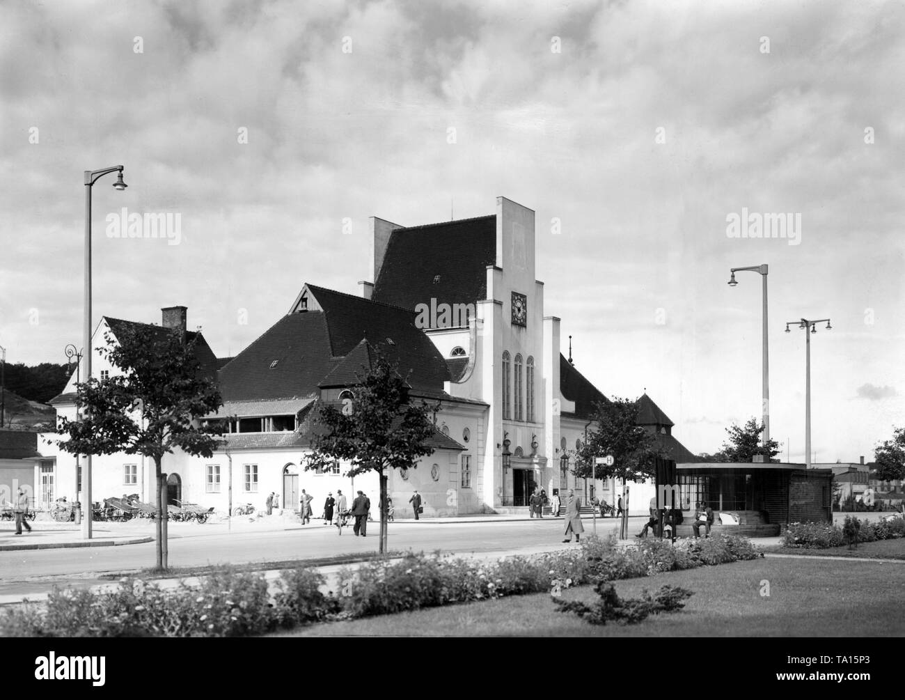 Gdynia hauptbahnhof -Fotos und -Bildmaterial in hoher Auflösung – Alamy