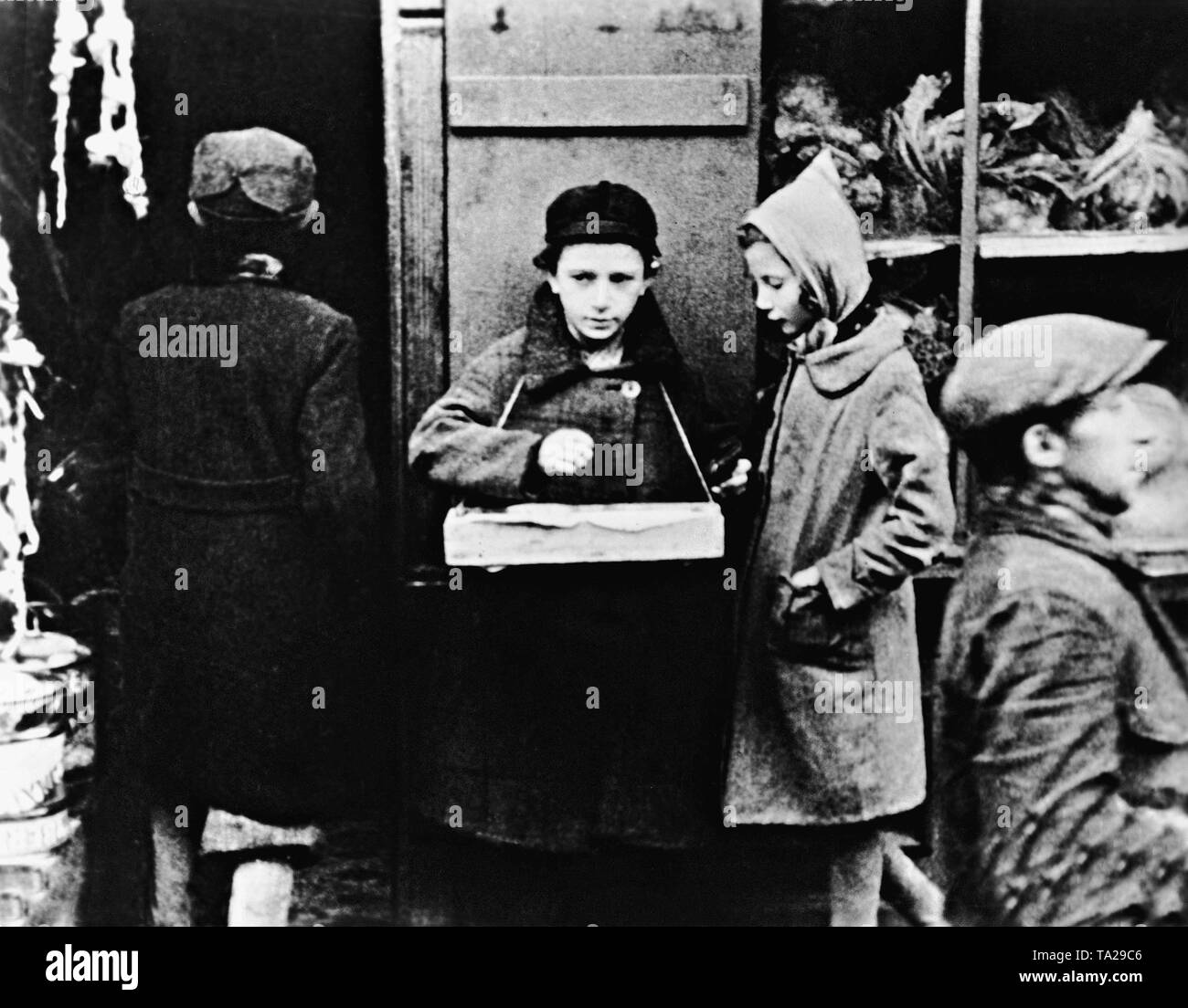 1940 nazi propagandafilm -Fotos und -Bildmaterial in hoher Auflösung ...