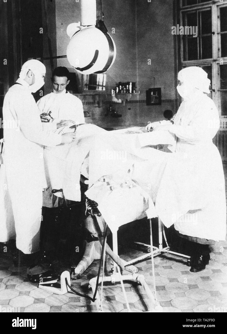 Historische operation -Fotos und -Bildmaterial in hoher Auflösung – Alamy