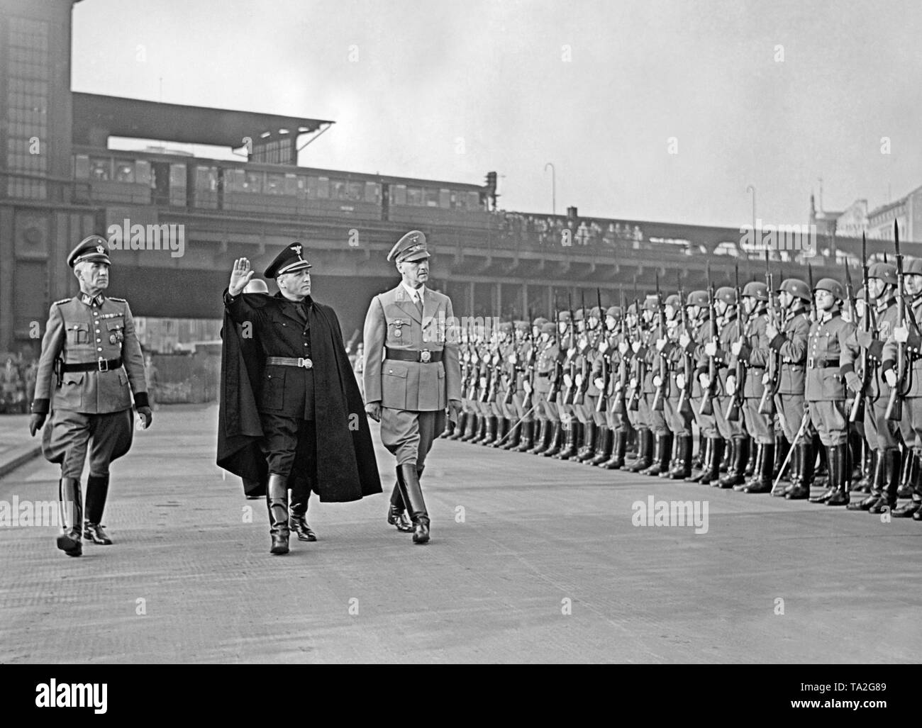 Slowakische Innenminister Alexander Mach und der Reichsminister des ...