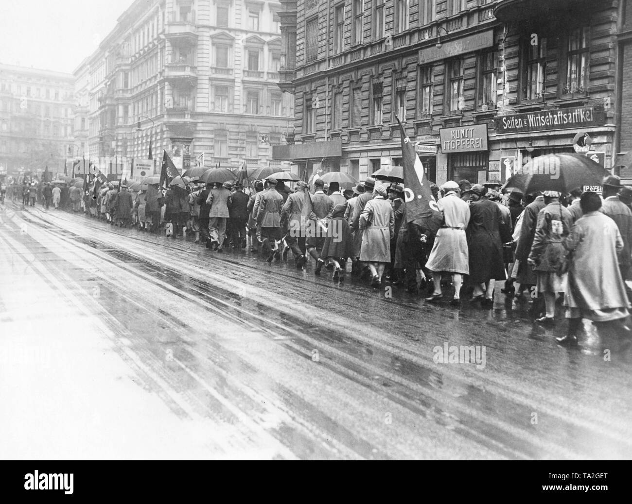 Reichstag in berlin 1930 -Fotos und -Bildmaterial in hoher Auflösung – Alamy
