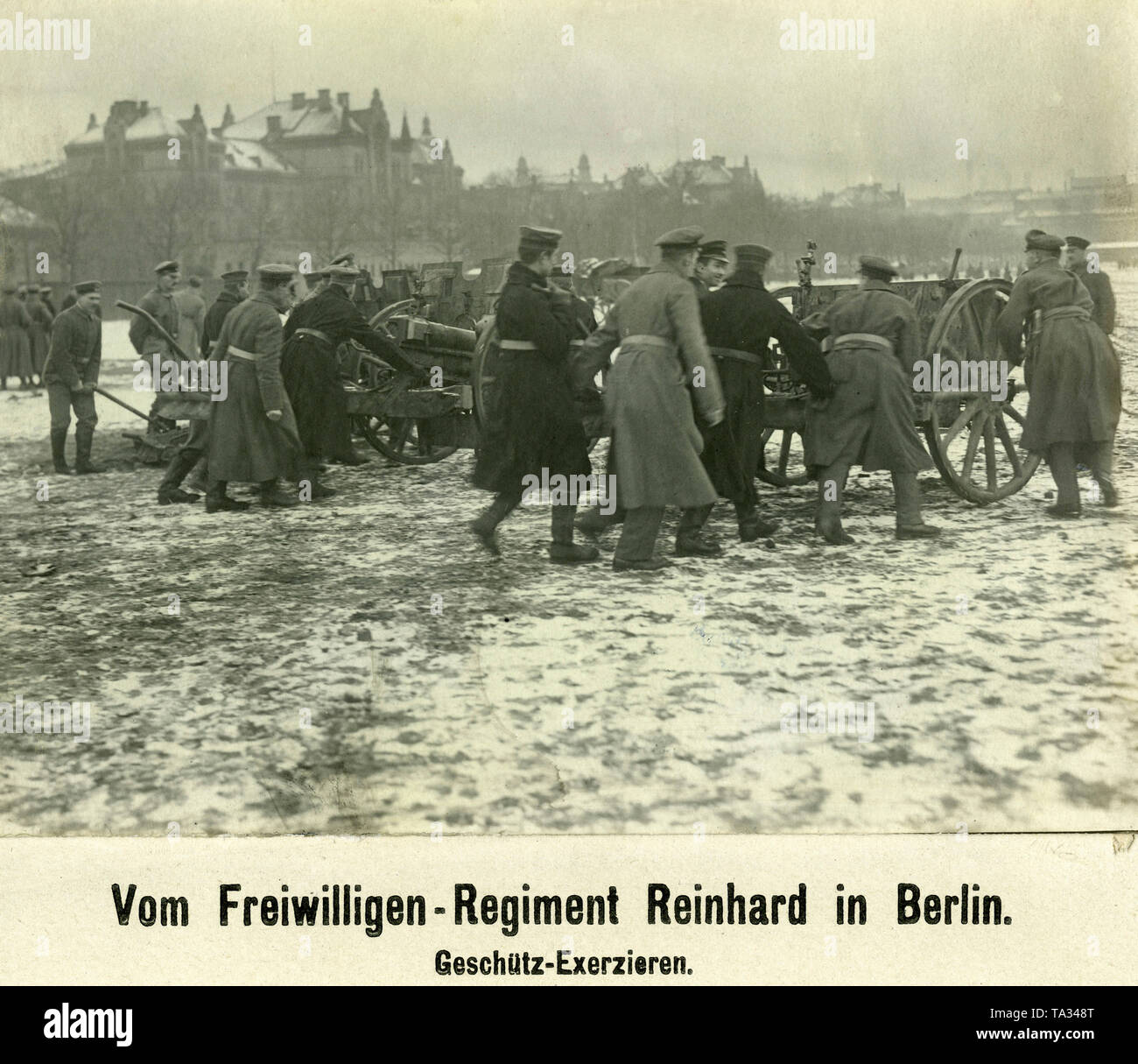 Freikorps freikorps soldaten -Fotos und -Bildmaterial in hoher ...