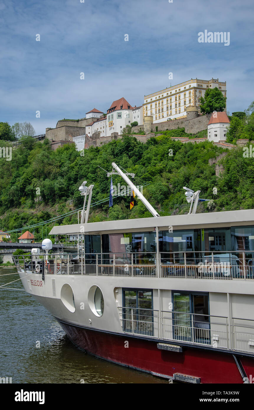 Zusammenfluss von drei flüssen -Fotos und -Bildmaterial in hoher ...