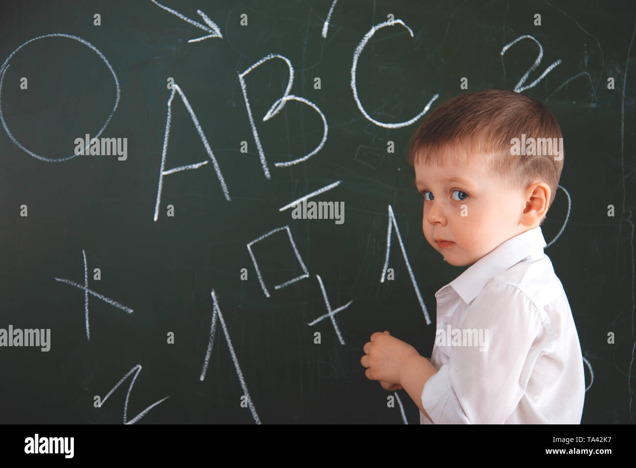 Kinder mit lernschwierigkeiten -Fotos und -Bildmaterial in hoher ...