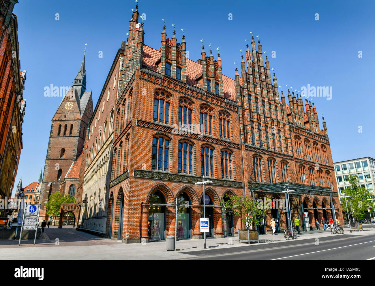 Altes rathaus hannover -Fotos und -Bildmaterial in hoher Auflösung – Alamy