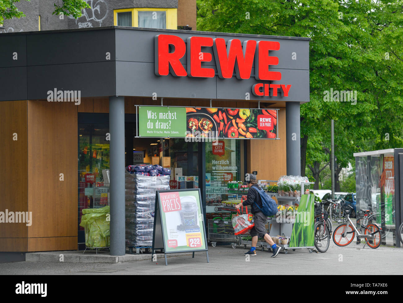 Rewe Markt, Yorckstraße, Kreuzberg, Berlin, Deutschland, Rewe Markt ...